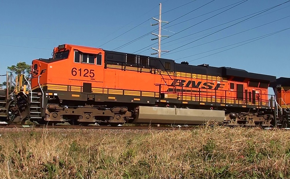BNSF 6125